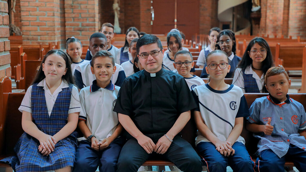 Nuestro Rector | Colegio Pablo VI